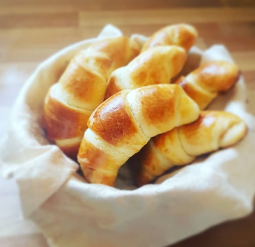 Fluffy Jam Croissants - Mihaela's Recipes