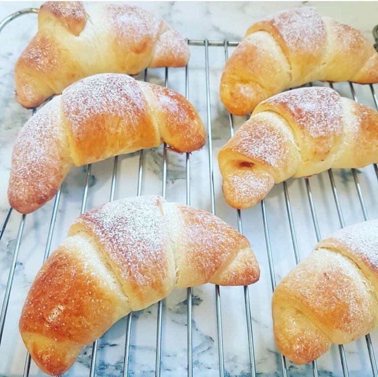 Fluffy Jam Croissants - Mihaela's Recipes